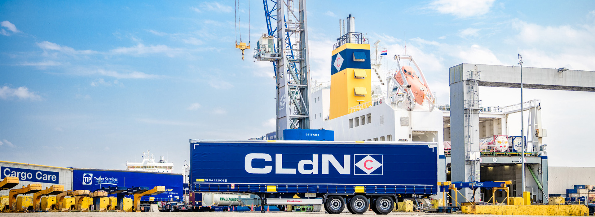 Your worldwide logistics specialist for sea, road and rail